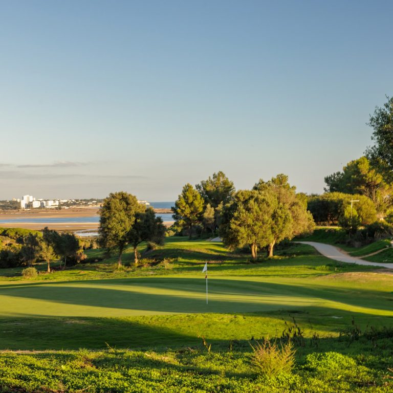 Why Golfers Are Falling in Love with Alvor and the Palmares Course ...
